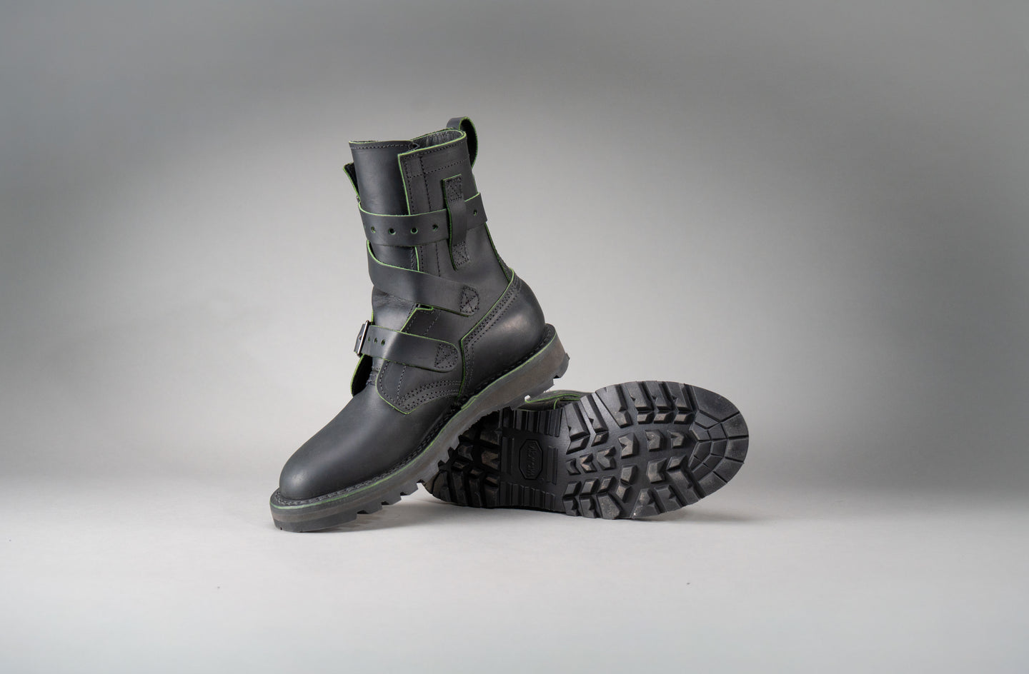 Alien Blood Core Tanker Boot – Rose Anvil