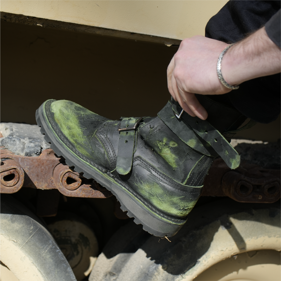 Alien Blood Core Tanker Boot – Rose Anvil