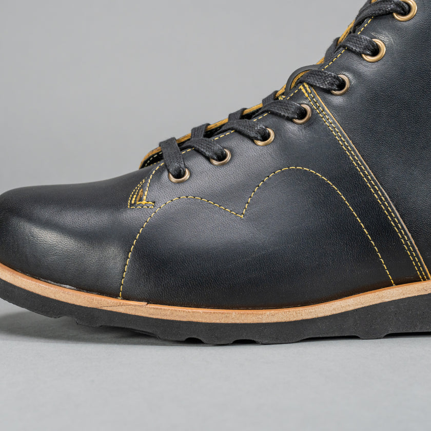 Monkey Boot – Rose Anvil