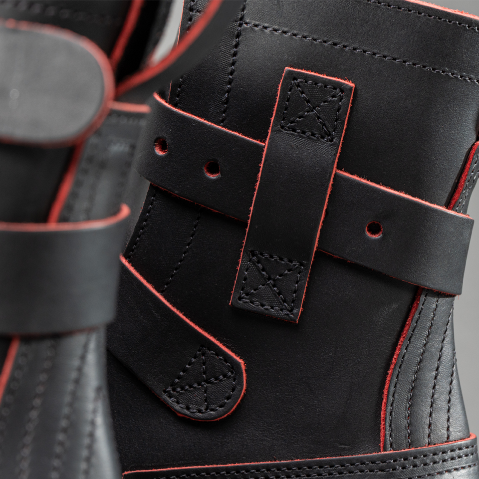 Blood Core Tanker Boot – Rose Anvil