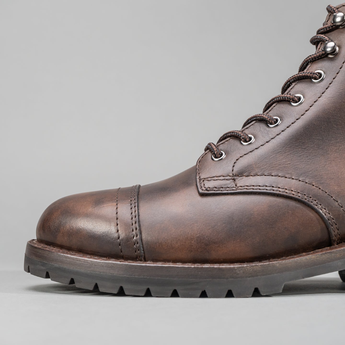Heritage Captain StormKing – Rose Anvil