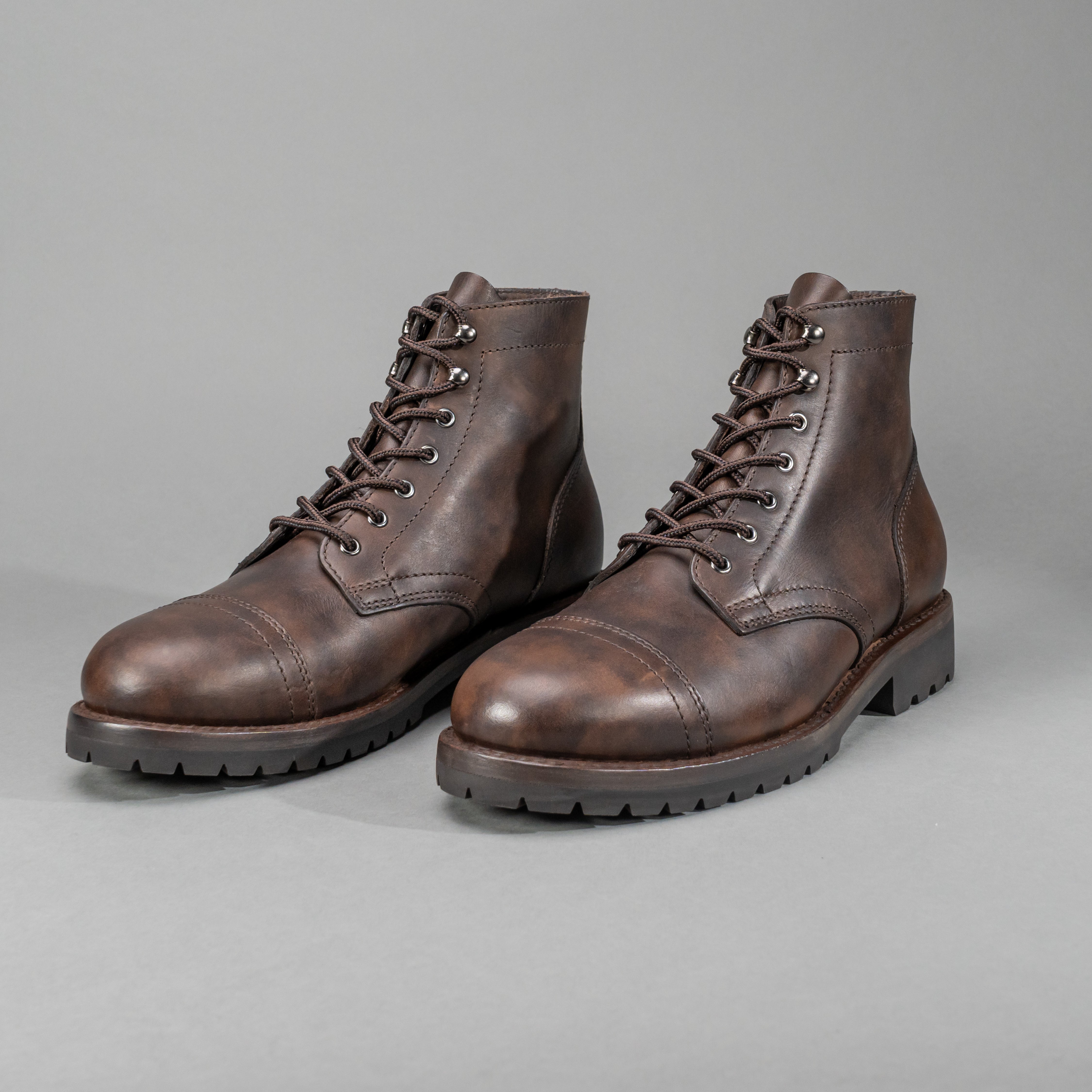 Heritage Captain StormKing – Rose Anvil