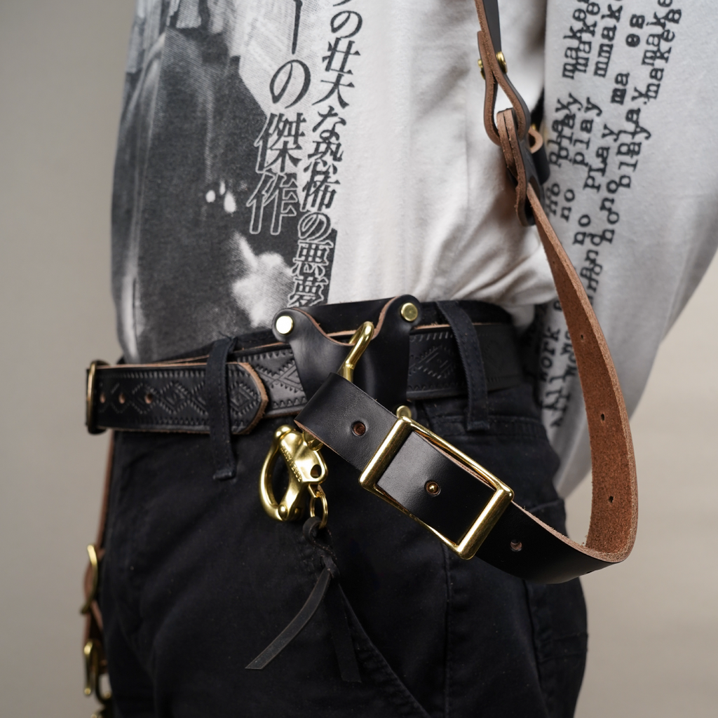Holster – Rose Anvil