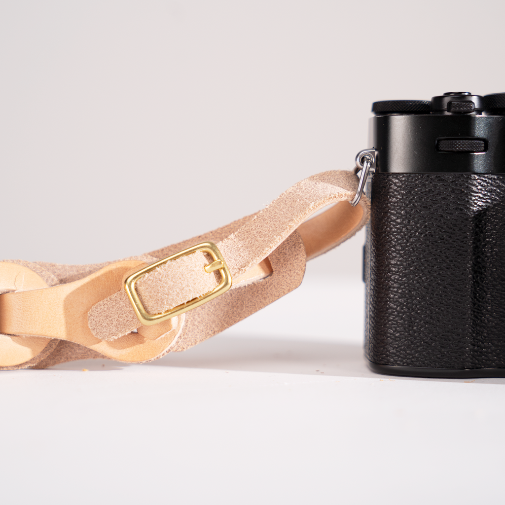 Lasso Link Neck Strap – Rose Anvil