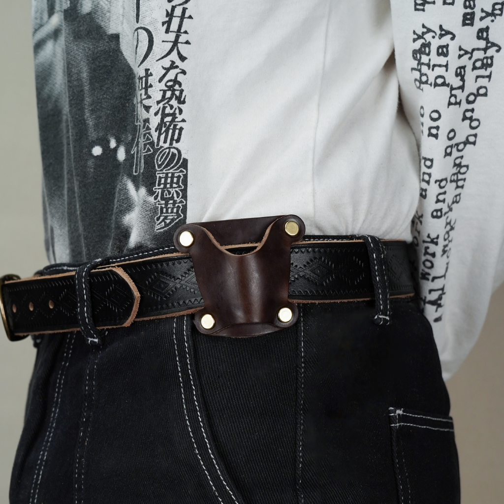 Holster – Rose Anvil